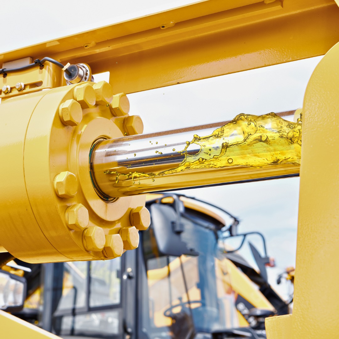 Universal Engineering - Premium Hydraulic Oil & Engine Oil Supplier ...